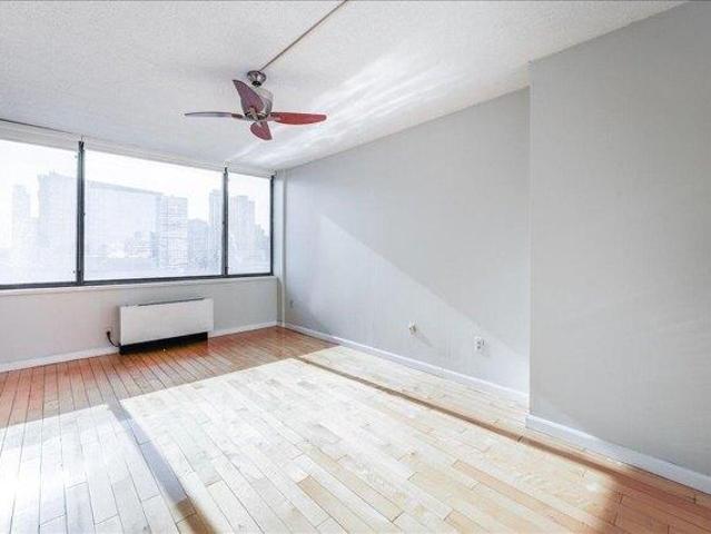 condo with 2 bedroom, Jersey City NJ ES105157377