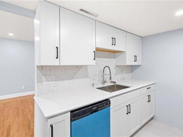 condo with 2 bedroom, Johnston RI DS103442162