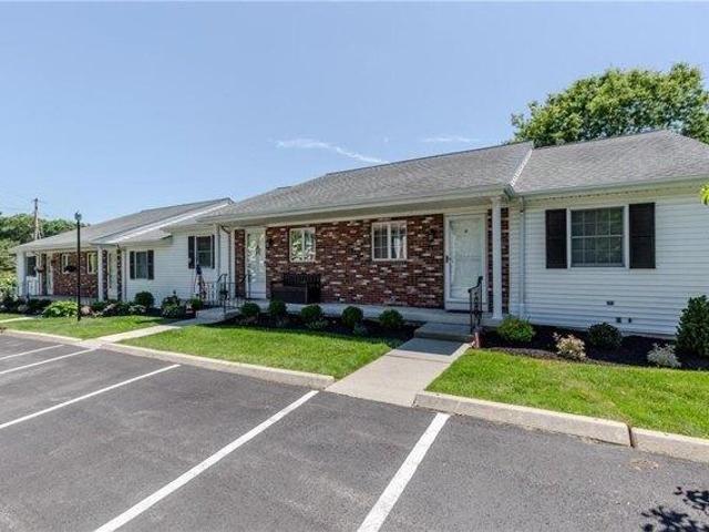 condo with 2 bedroom, Johnston RI DS103852984