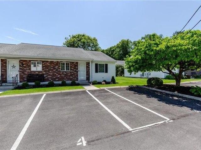 condo with 2 bedroom, Johnston RI ES103443605