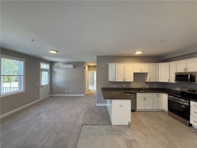 condo with 2 bedroom, Johnston RI ES105106365