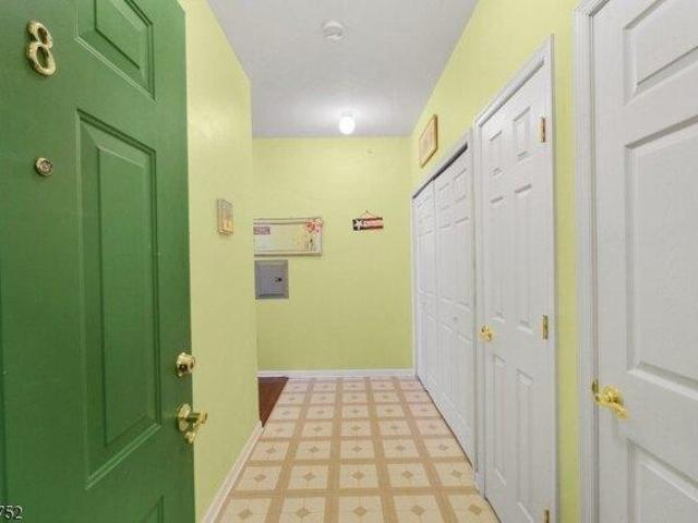 condo with 2 bedroom, Keansburg NJ DS102585406