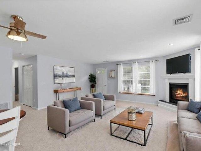 condo with 2 bedroom, Kingston NH DS103037705