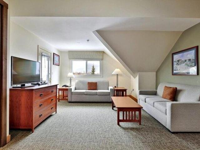 condo with 2 bedroom, Killington VT ES104905473
