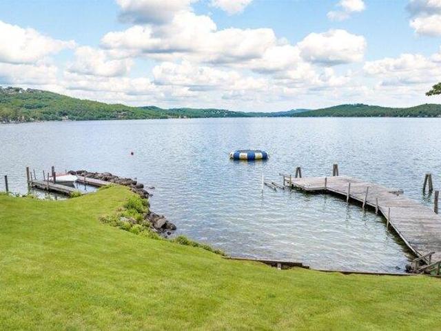 condo with 2 bedroom, Laconia NH DS104044596
