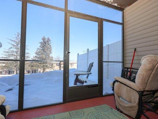 condo with 2 bedroom, Laconia NH DS102728260