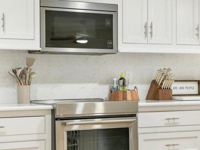 condo with 2 bedroom, Laconia NH ES104078625