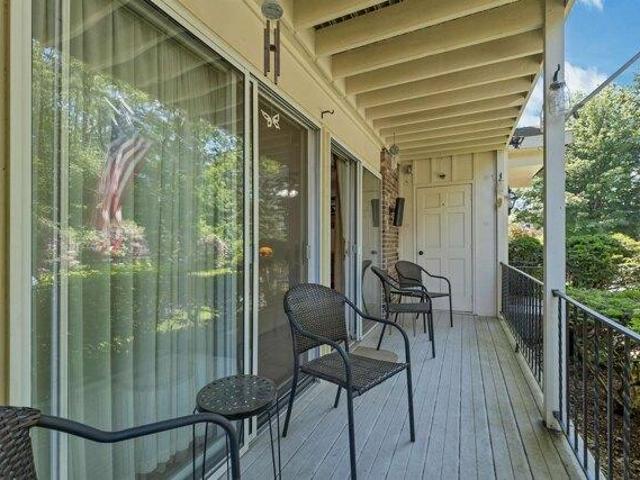 condo with 2 bedroom, Laconia NH ES104719376
