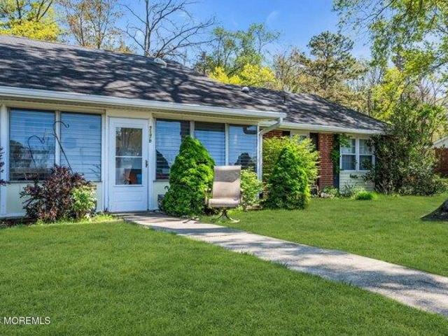 condo with 2 bedroom, Lakewood NJ ES104921238