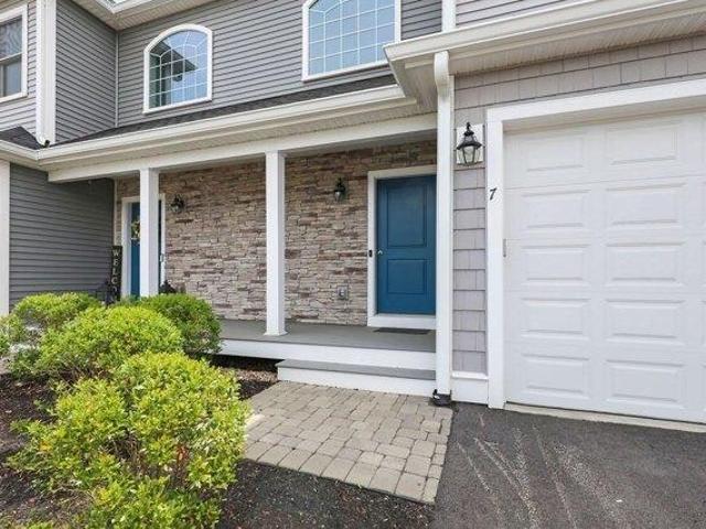 condo with 2 bedroom, Lakeville MA DS103126679