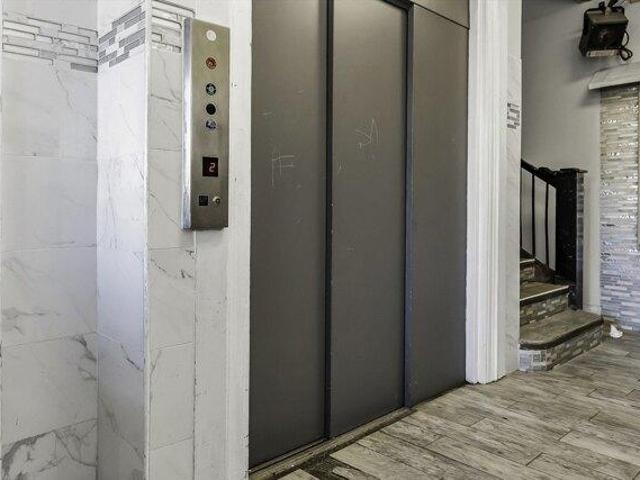 condo with 2 bedroom, Lawrence MA ES103495907
