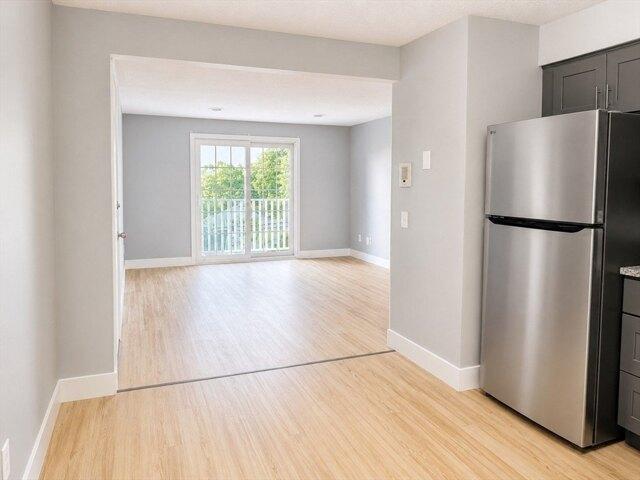 condo with 2 bedroom, Lawrence MA ES103773823