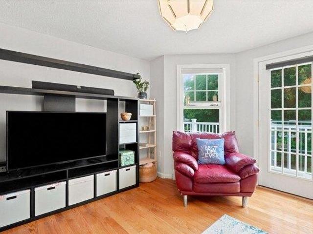 condo with 2 bedroom, Lawrence MA ES105140694