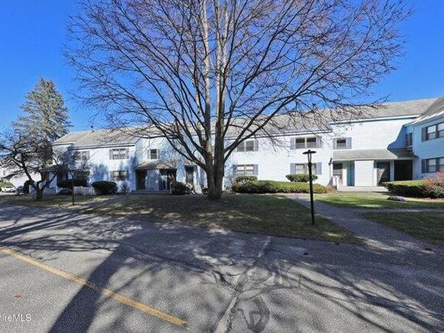 condo with 2 bedroom, Lenox MA DLS102442988