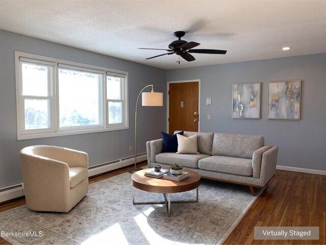 condo with 2 bedroom, Lenox MA ES103224571