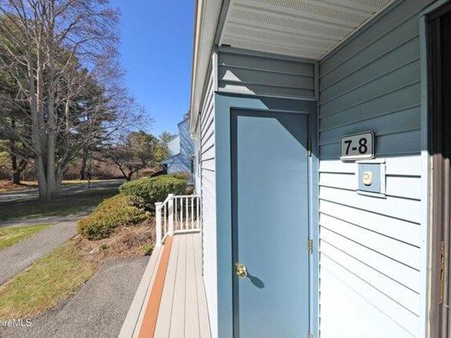 condo with 2 bedroom, Lenox MA ES103808916