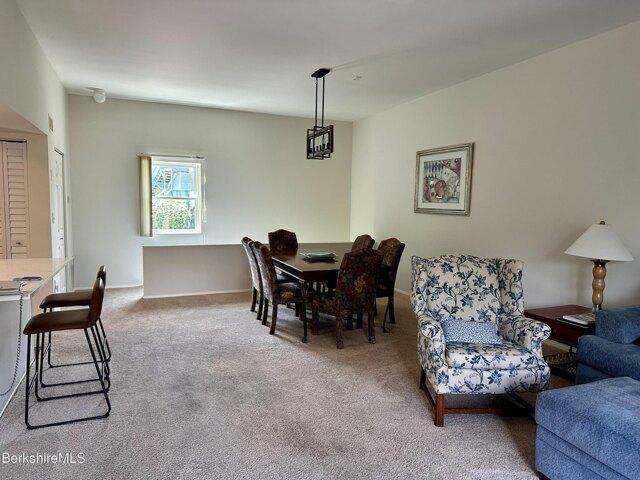 condo with 2 bedroom, Lenox MA ES105106494