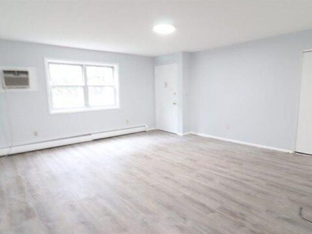 condo with 2 bedroom, Leominster MA ES104077273