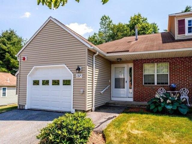 condo with 2 bedroom, Leominster MA ES103932954