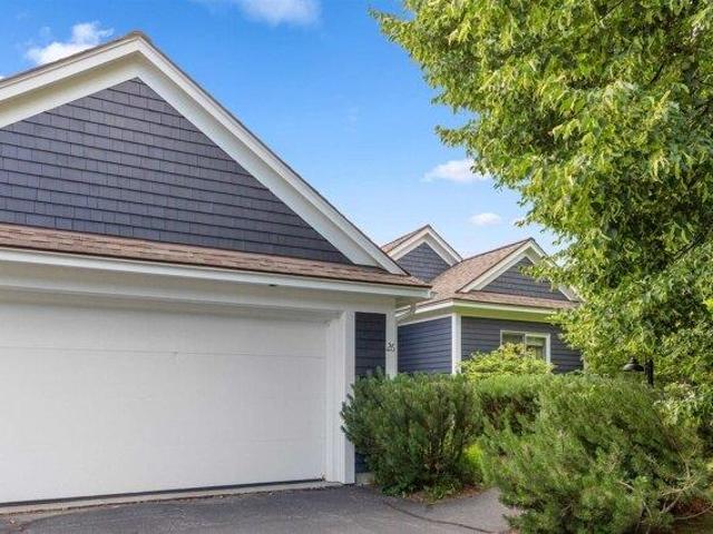 condo with 2 bedroom, Lebanon NH ES105117325