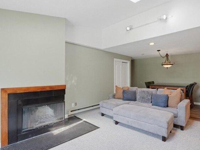 condo with 2 bedroom, Leicester MA ES105082182