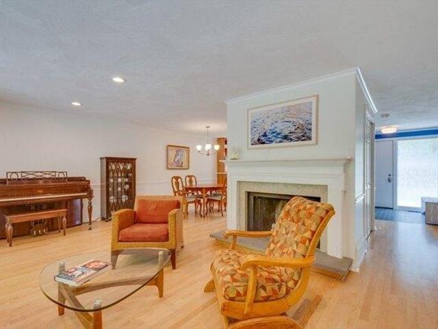 condo with 2 bedroom, Lincoln MA ES104539489