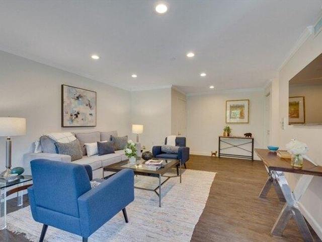 condo with 2 bedroom, Lincoln MA ES105143172