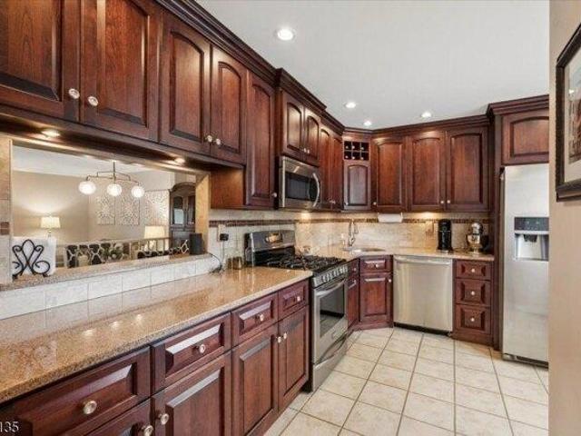 condo with 2 bedroom, Lincoln Park NJ ES105141882