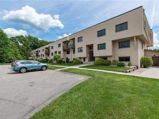 condo with 2 bedroom, Lincoln RI ES103494230
