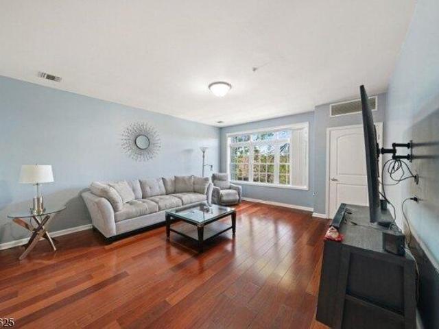 condo with 2 bedroom, Linden NJ DS102584832