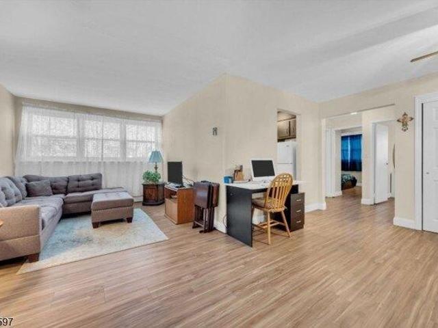 condo with 2 bedroom, Linden NJ DS102345605