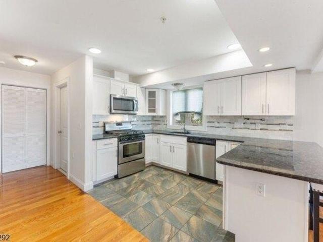 condo with 2 bedroom, Linden NJ DS104192573