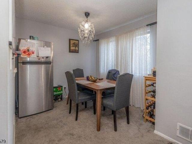 condo with 2 bedroom, Linden NJ ES104409034