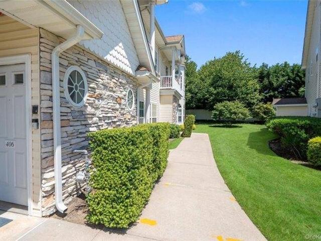 condo with 2 bedroom, Lindenhurst NY ES104902671