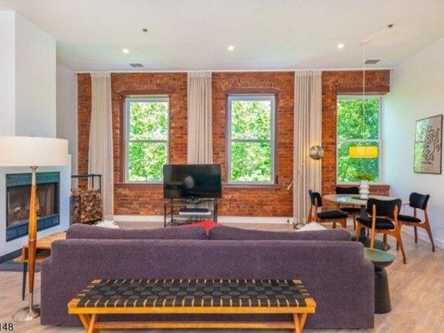 condo with 2 bedroom, Little Falls NJ ES104833822