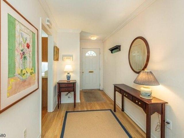 condo with 2 bedroom, Little Falls NJ ES104904288