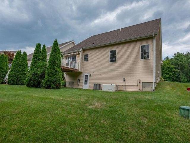 condo with 2 bedroom, Litchfield NH ES104442782