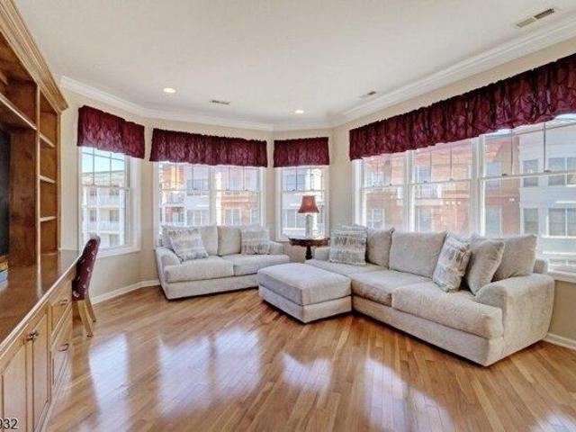condo with 2 bedroom, Livingston NJ DS104152168