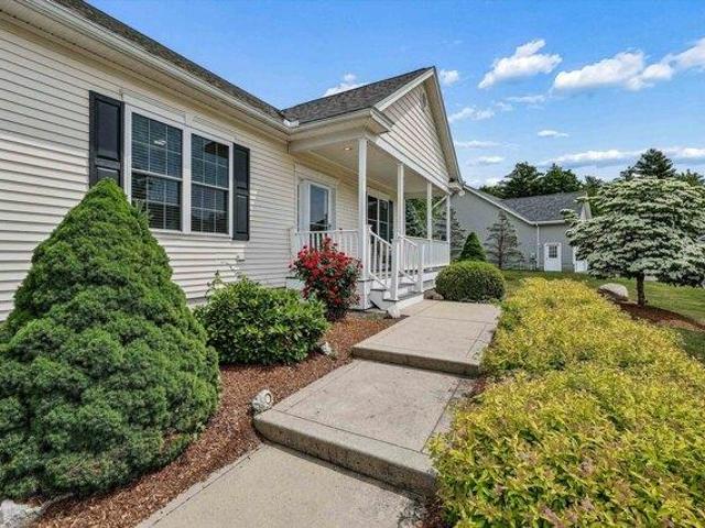 condo with 2 bedroom, Londonderry NH DS103849391