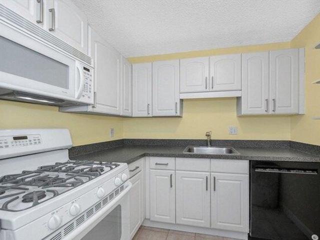 condo with 2 bedroom, Lowell MA DS102559426
