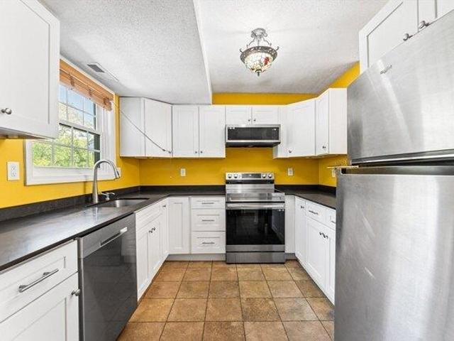 condo with 2 bedroom, Lowell MA DS102583301