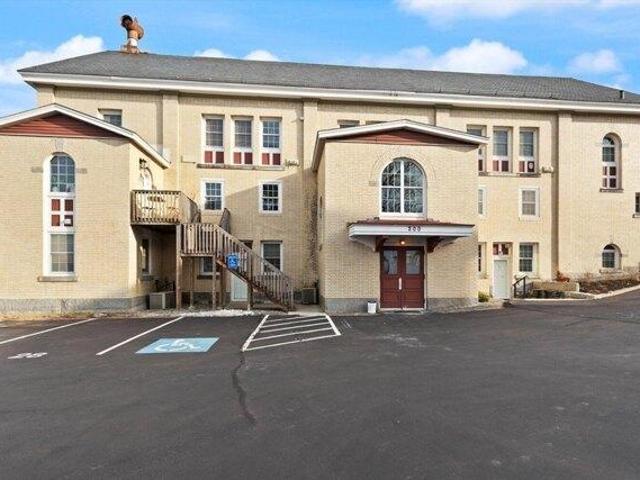 condo with 2 bedroom, Lowell MA DS102763050