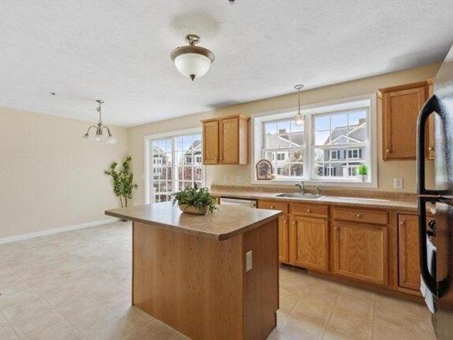 condo with 2 bedroom, Lowell MA DS103098270