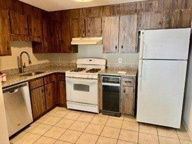 condo with 2 bedroom, Lowell MA ES102962037