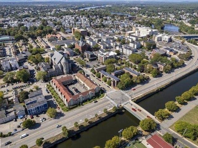 condo with 2 bedroom, Lowell MA ES103444357