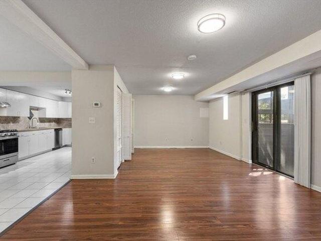 condo with 2 bedroom, Lowell MA ES104406236