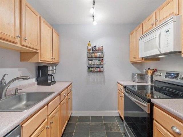 condo with 2 bedroom, Lowell MA ES104077575