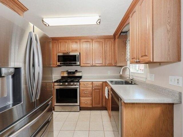 condo with 2 bedroom, Lowell MA ES105108067
