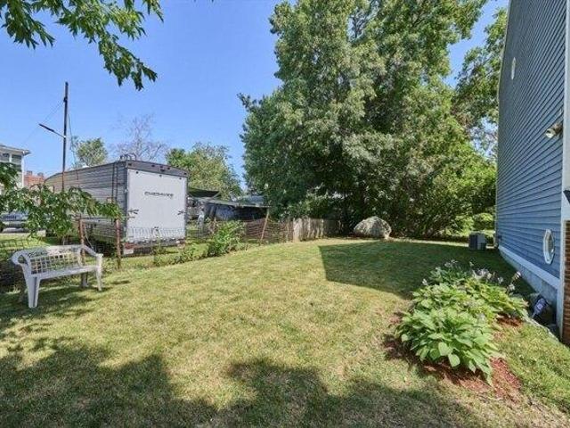 condo with 2 bedroom, Lowell MA ES105114575