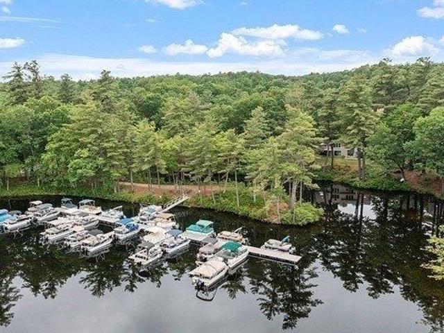 condo with 2 bedroom, Lunenburg MA ES103221098
